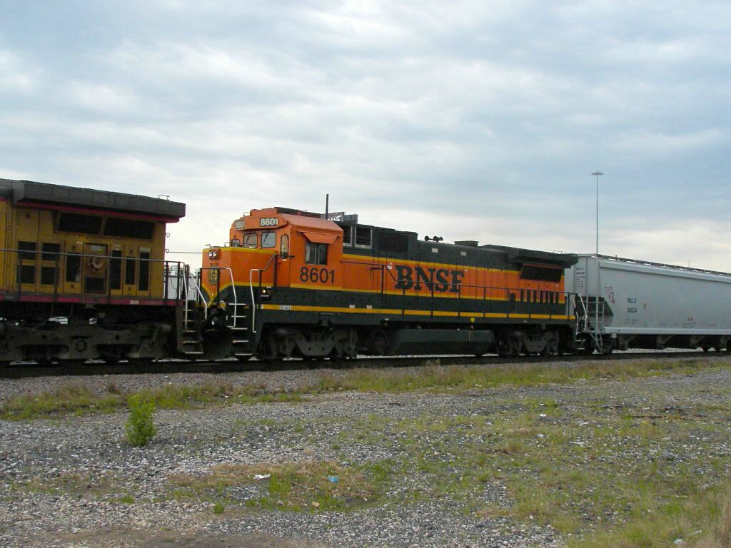 BNSF 8601